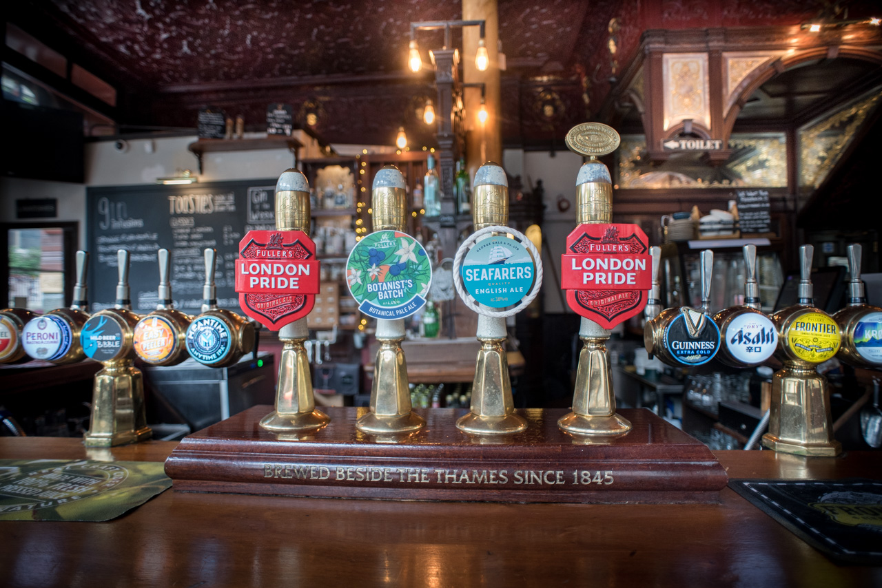 The Viaduct Tavern - Fuller's Pub and Restaurant in Newgate